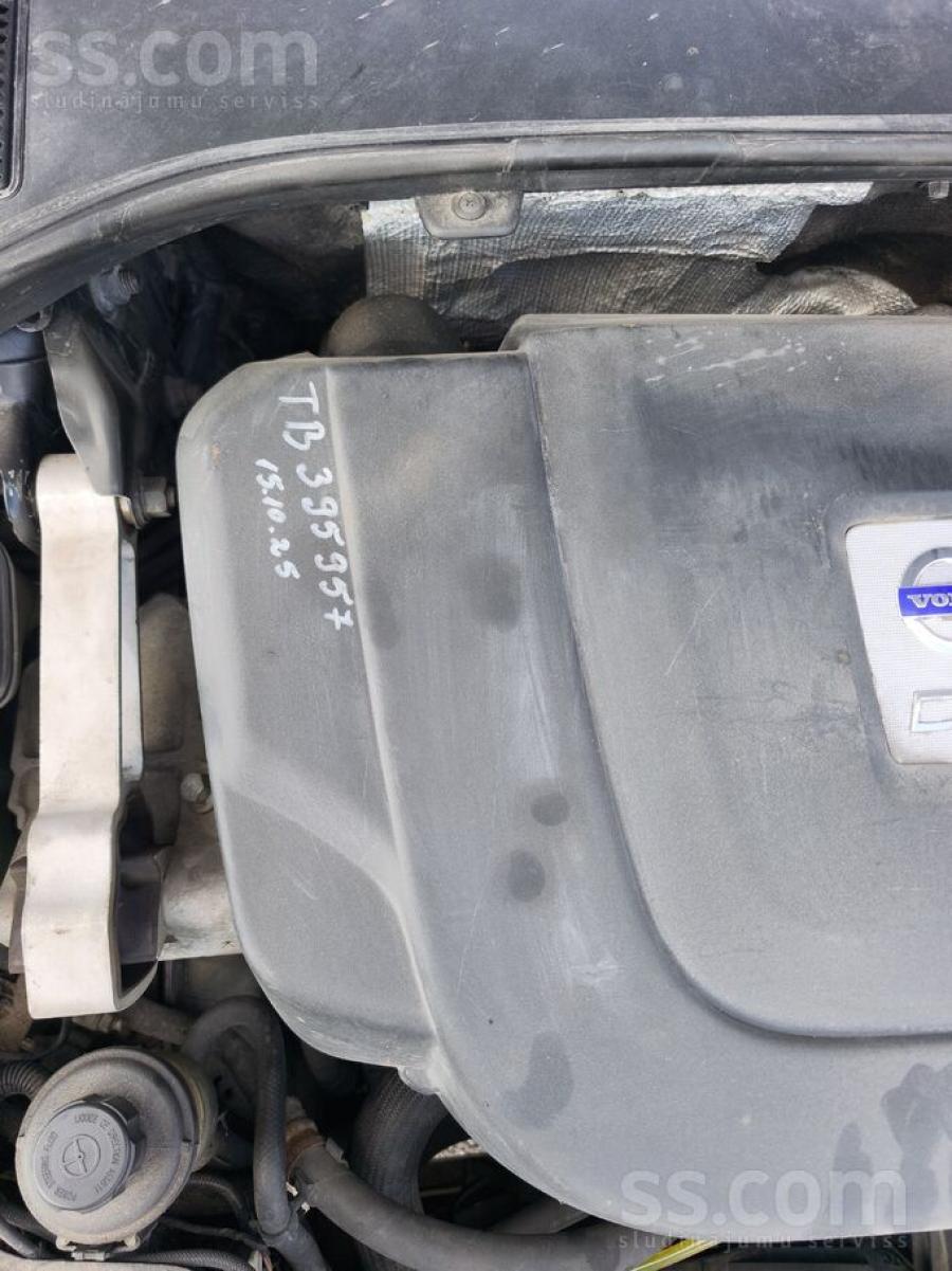 Zils Volvo V70 2009 Saldus, ar dzinēja tilpumu 2.40 L un nobraukumu 423 tūkst. km par 3400 €, foto 3 vietnē AUTOMOTO.COM.LV