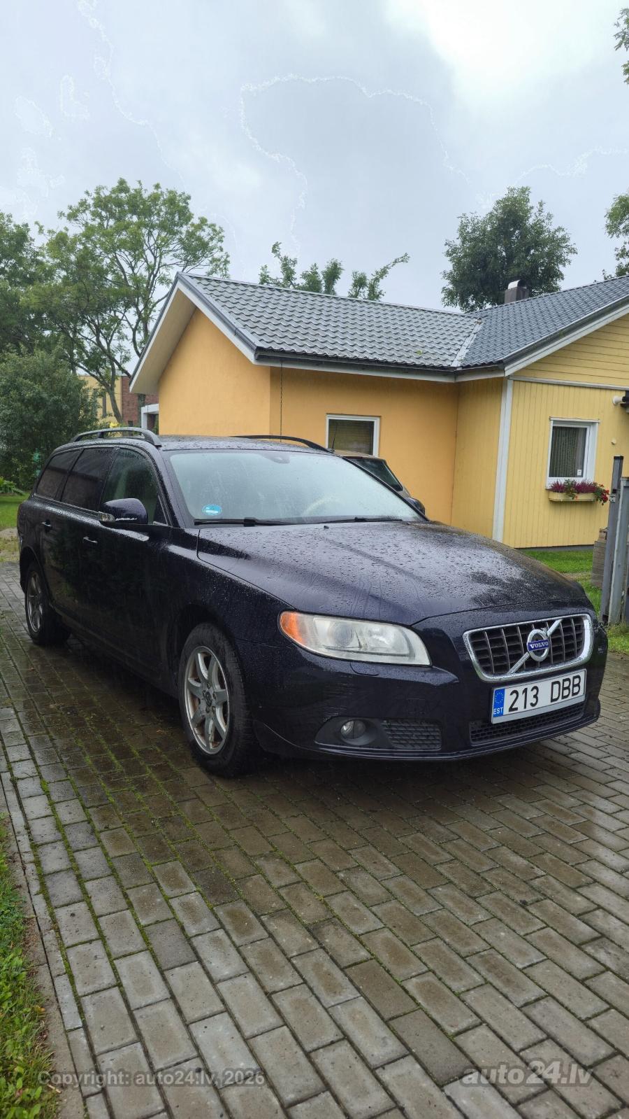 Zils Volvo V70 2009 Tallina, ar dzinēja tilpumu 2.00 L un nobraukumu 380 tūkst. km par 4500 €, foto 3 vietnē AUTOMOTO.COM.LV