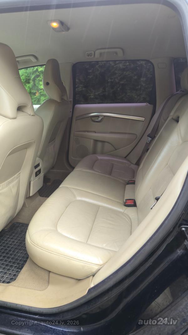 Zils Volvo V70 2009 Tallina, ar dzinēja tilpumu 2.00 L un nobraukumu 380 tūkst. km par 4500 €, foto 10 vietnē AUTOMOTO.COM.LV