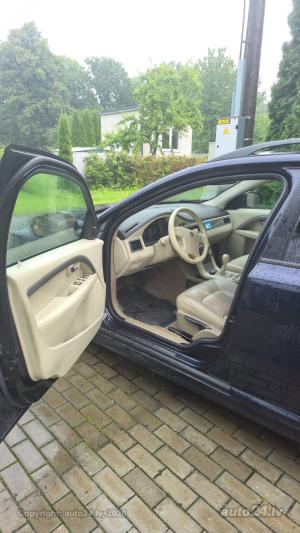 Zils Volvo V70 2009 Tallina, ar dzinēja tilpumu 2.00 L un nobraukumu 380 tūkst. km par 4500 €, foto 12 vietnē AUTOMOTO.COM.LV