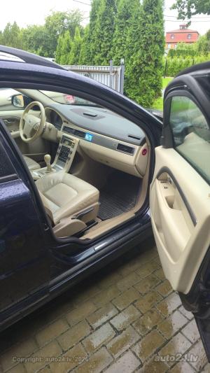 Zils Volvo V70 2009 Tallina, ar dzinēja tilpumu 2.00 L un nobraukumu 380 tūkst. km par 4500 €, foto 14 vietnē AUTOMOTO.COM.LV