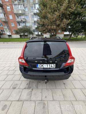 Zils Volvo V70 2009 Liepāja, ar dzinēja tilpumu 2.40 L un nobraukumu 246 tūkst. km par 5400 €, foto 5 vietnē AUTOMOTO.COM.LV