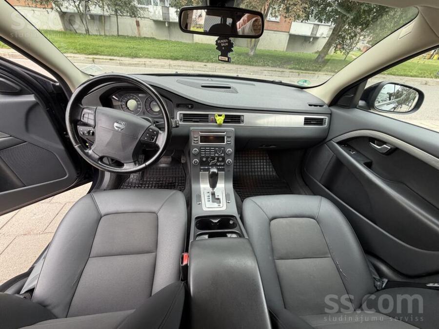 Zils Volvo V70 2009 Liepāja, ar dzinēja tilpumu 2.40 L un nobraukumu 246 tūkst. km par 5400 €, foto 10 vietnē AUTOMOTO.COM.LV