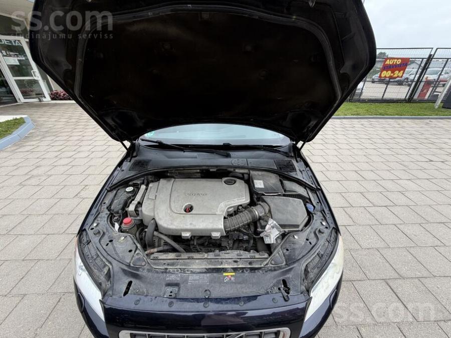 Zils Volvo V70 2009 Liepāja, ar dzinēja tilpumu 2.40 L un nobraukumu 246 tūkst. km par 5400 €, foto 13 vietnē AUTOMOTO.COM.LV