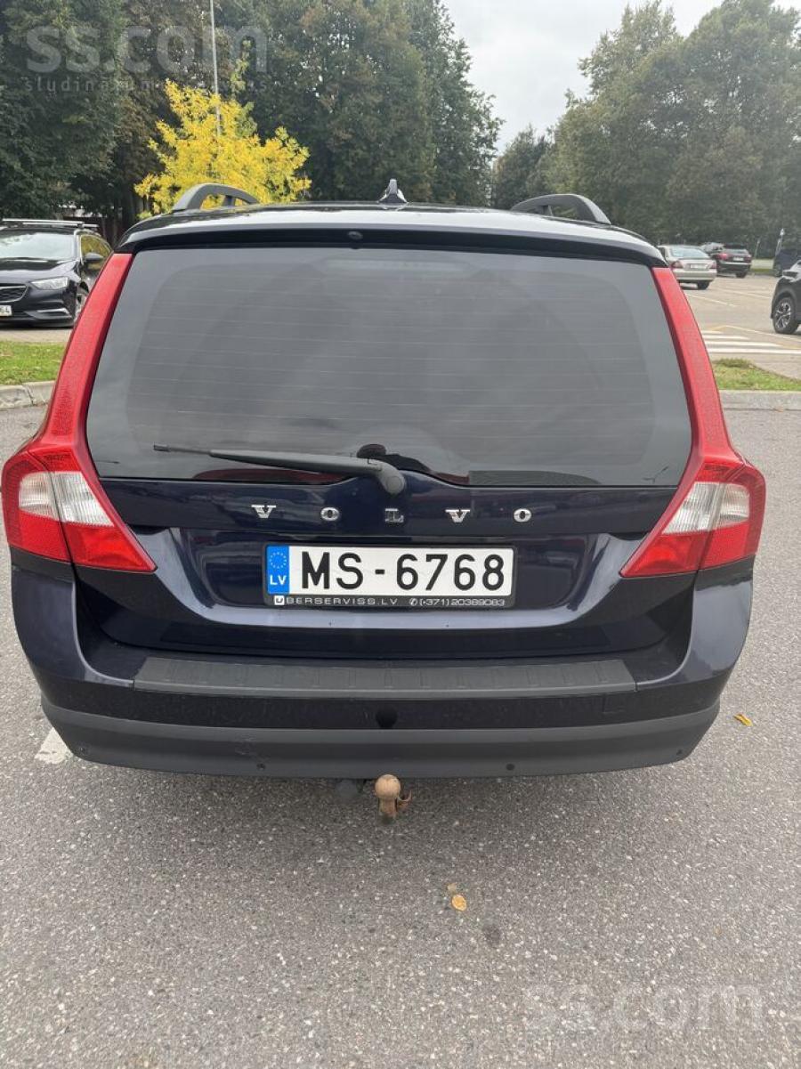 Blue Volvo V70 2009 in Riga, with an engine capacity of 2.40 L and mileage of 0 thousand km for 3500 €, photo 6 on AUTOMOTO.COM.LV