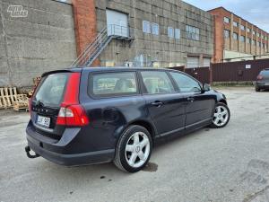 Blue Volvo V70 2009 in Alytus, with an engine capacity of 2.00 L and mileage of 350 thousand km for 1900 €, photo 4 on AUTOMOTO.COM.LV