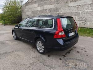 Zils Volvo V70 2010 Ogre, ar dzinēja tilpumu 2.40 L un nobraukumu 424 tūkst. km par 2000 €, foto 2 vietnē AUTOMOTO.COM.LV
