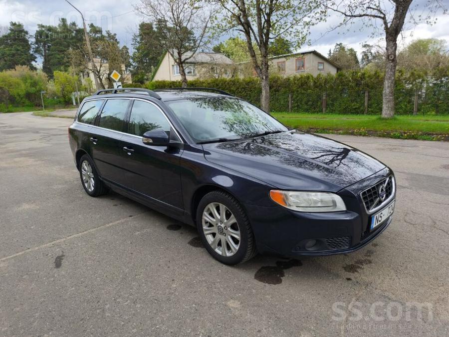 Zils Volvo V70 2010 Ogre, ar dzinēja tilpumu 2.40 L un nobraukumu 424 tūkst. km par 2000 €, foto 6 vietnē AUTOMOTO.COM.LV