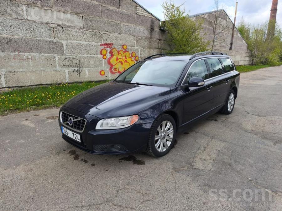 Zils Volvo V70 2010 Ogre, ar dzinēja tilpumu 2.40 L un nobraukumu 424 tūkst. km par 2000 €, foto 8 vietnē AUTOMOTO.COM.LV