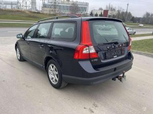 Zils Volvo V70 2010 Kauņa, ar dzinēja tilpumu 2.00 L un nobraukumu 313 tūkst. km par 3450 €, foto 13 vietnē AUTOMOTO.COM.LV