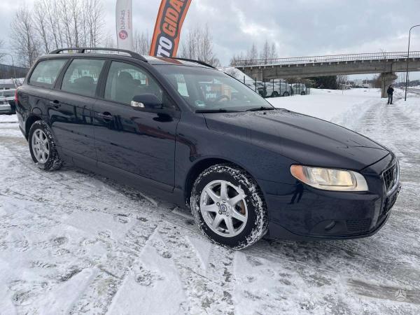 Blue Volvo V70 2010 in Kaunas, with an engine capacity of 2.00 L and mileage of 313 thousand km for 3450 €, photo 2 on AUTOMOTO.COM.LV