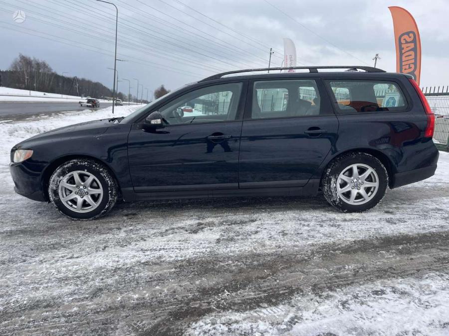 Zils Volvo V70 2010 Kauņa, ar dzinēja tilpumu 2.00 L un nobraukumu 313 tūkst. km par 3450 €, foto 8 vietnē AUTOMOTO.COM.LV