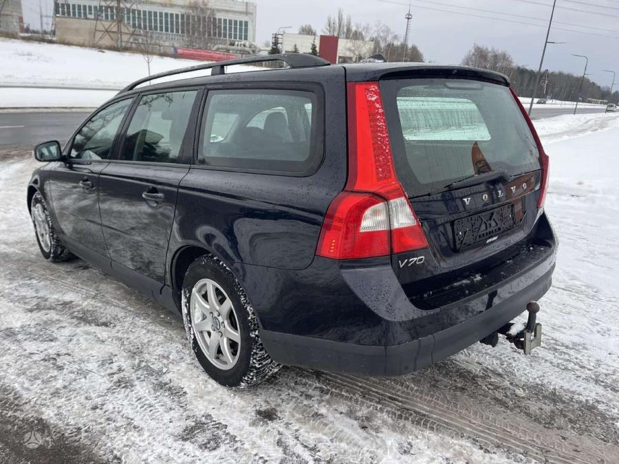 Zils Volvo V70 2010 Kauņa, ar dzinēja tilpumu 2.00 L un nobraukumu 313 tūkst. km par 3450 €, foto 11 vietnē AUTOMOTO.COM.LV