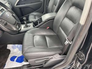 Zils Volvo V70 2010 Kauņa, ar dzinēja tilpumu 2.00 L un nobraukumu 313 tūkst. km par 3450 €, foto 23 vietnē AUTOMOTO.COM.LV