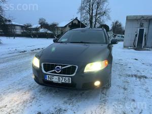 Zils Volvo V70 2010 Rīga, ar dzinēja tilpumu 2.40 L un nobraukumu 398 tūkst. km par 4999 €, foto  vietnē AUTOMOTO.COM.LV