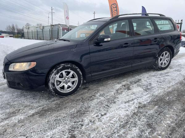 Zils Volvo V70 2010 Kauņa, ar dzinēja tilpumu 2.00 L un nobraukumu 313 tūkst. km par 3450 €, foto 3 vietnē AUTOMOTO.COM.LV