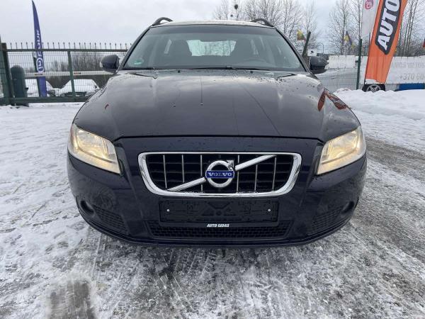 Zils Volvo V70 2010 Kauņa, ar dzinēja tilpumu 2.00 L un nobraukumu 313 tūkst. km par 3450 €, foto 4 vietnē AUTOMOTO.COM.LV