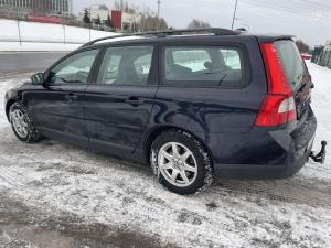 Blue Volvo V70 2010 in Kaunas, with an engine capacity of 2.00 L and mileage of 313 thousand km for 3450 €, photo 15 on AUTOMOTO.COM.LV