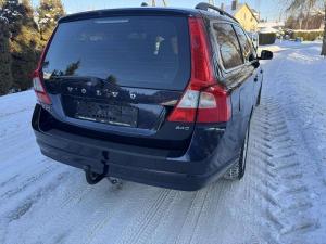 Zils Volvo V70 2010 Alīta, ar dzinēja tilpumu 2.40 L un nobraukumu 282 tūkst. km par 3450 €, foto 10 vietnē AUTOMOTO.COM.LV