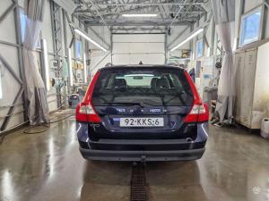 Zils Volvo V70 2010 Kauņa, ar dzinēja tilpumu 2.40 L un nobraukumu 392 tūkst. km par 4100 €, foto 4 vietnē AUTOMOTO.COM.LV