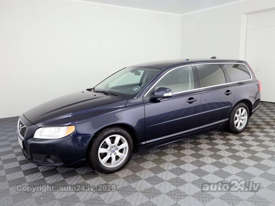 Blue Volvo V70 2010 in Tallinn, with an engine capacity of 1.60 L and mileage of 328 thousand km for 2799 €, photo 2 on AUTOMOTO.COM.LV