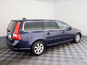 Blue Volvo V70 2010 in Tallinn, with an engine capacity of 1.60 L and mileage of 328 thousand km for 2799 €, photo 3 on AUTOMOTO.COM.LV