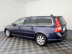 Blue Volvo V70 2010 in Tallinn, with an engine capacity of 1.60 L and mileage of 328 thousand km for 2799 €, photo 4 on AUTOMOTO.COM.LV