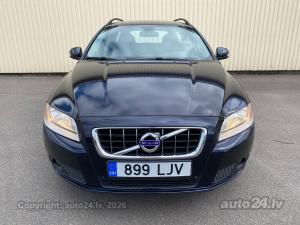 Blue Volvo V70 2010 in Paide, with an engine capacity of 2.40 L and mileage of 300 thousand km for 6600 €, photo 9 on AUTOMOTO.COM.LV