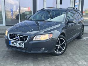 Blue Volvo V70 2010 in Vilnius, with an engine capacity of 2.40 L and mileage of 380 thousand km for 3800 €, photo 4 on AUTOMOTO.COM.LV