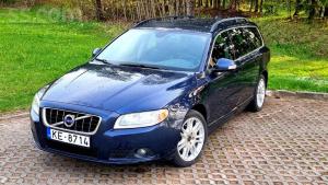 Zils Volvo V70 2010 Cēsis, ar dzinēja tilpumu 1.60 L un nobraukumu 309 tūkst. km par 3600 €, foto  vietnē AUTOMOTO.COM.LV