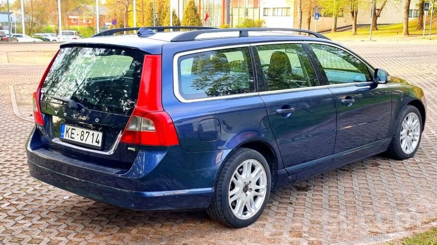 Синий Вольво В70 2010 в Цесис, объемом двигателя 1.60 л и пробегом 309 тыс. км за 3600 €, фото 7 на AUTOMOTO.COM.LV