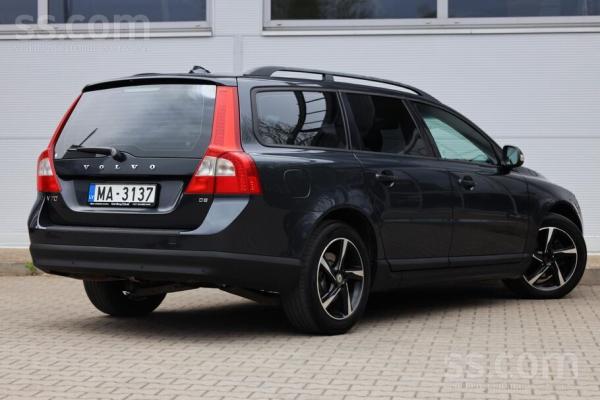 Zils Volvo V70 2010 Rīga, ar dzinēja tilpumu 2.40 L un nobraukumu 0 tūkst. km par 3495 €, foto 5 vietnē AUTOMOTO.COM.LV