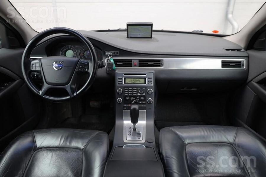Zils Volvo V70 2010 Rīga, ar dzinēja tilpumu 2.40 L un nobraukumu 0 tūkst. km par 3495 €, foto 7 vietnē AUTOMOTO.COM.LV