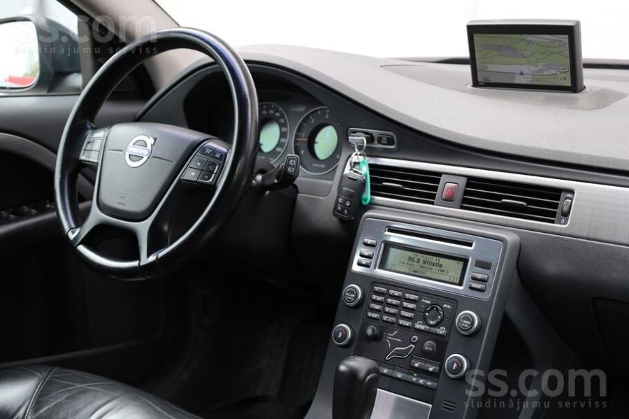 Zils Volvo V70 2010 Rīga, ar dzinēja tilpumu 2.40 L un nobraukumu 0 tūkst. km par 3495 €, foto 11 vietnē AUTOMOTO.COM.LV