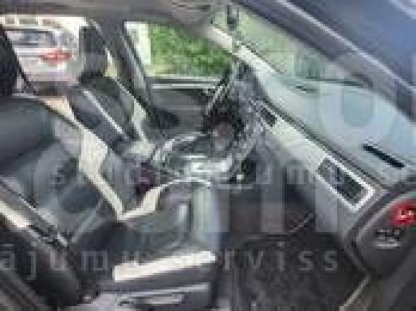 Zils Volvo V70 2010 Rīga, ar dzinēja tilpumu 2.40 L un nobraukumu 279 tūkst. km par 5650 €, foto 5 vietnē AUTOMOTO.COM.LV