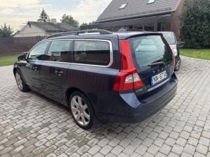 Blue Volvo V70 2010 in Riga, with an engine capacity of 2.40 L and mileage of 267 thousand km for 5500 €, photo 4 on AUTOMOTO.COM.LV
