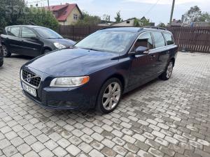 Blue Volvo V70 2010 in Riga, with an engine capacity of 2.40 L and mileage of 267 thousand km for 5500 €, photo 5 on AUTOMOTO.COM.LV