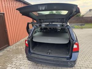 Blue Volvo V70 2010 in Riga, with an engine capacity of 2.40 L and mileage of 267 thousand km for 5500 €, photo 8 on AUTOMOTO.COM.LV