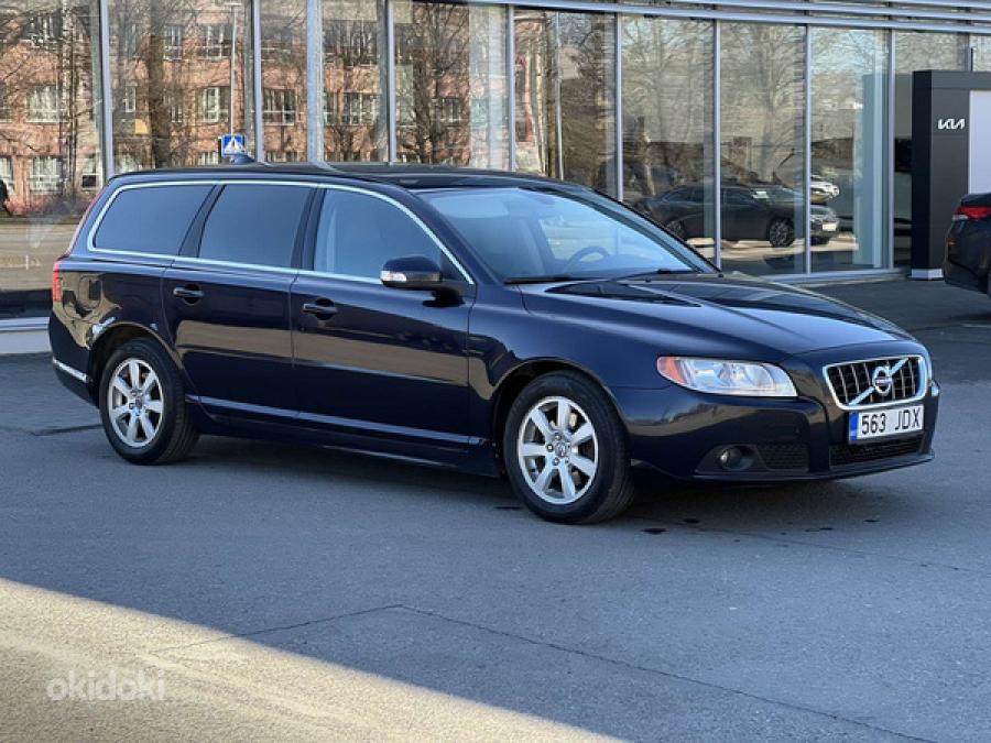 Blue Volvo V70 2010 in Narva, with an engine capacity of 1.60 L and mileage of 328 thousand km for 3999 €, photo 1 on AUTOMOTO.COM.LV
