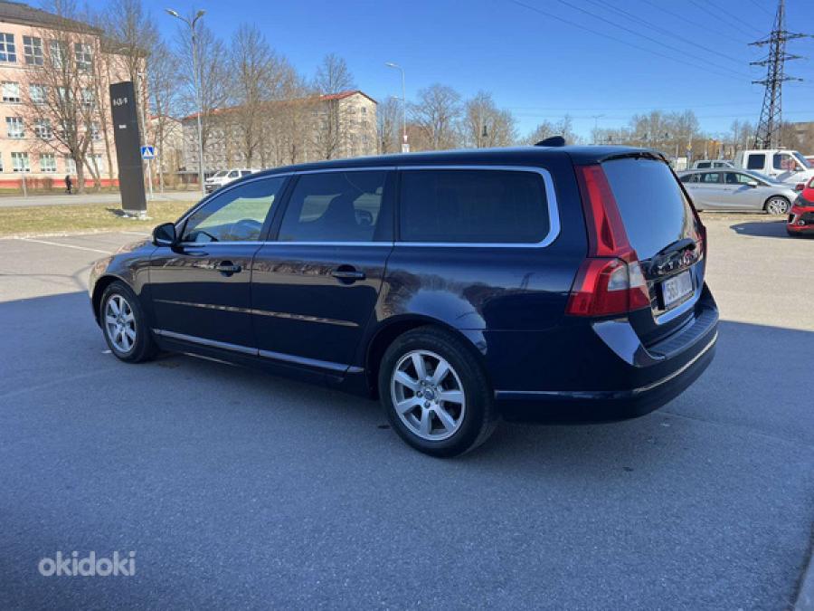Blue Volvo V70 2010 in Narva, with an engine capacity of 1.60 L and mileage of 328 thousand km for 3999 €, photo 6 on AUTOMOTO.COM.LV