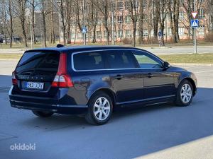 Blue Volvo V70 2010 in Narva, with an engine capacity of 1.60 L and mileage of 328 thousand km for 3999 €, photo 7 on AUTOMOTO.COM.LV