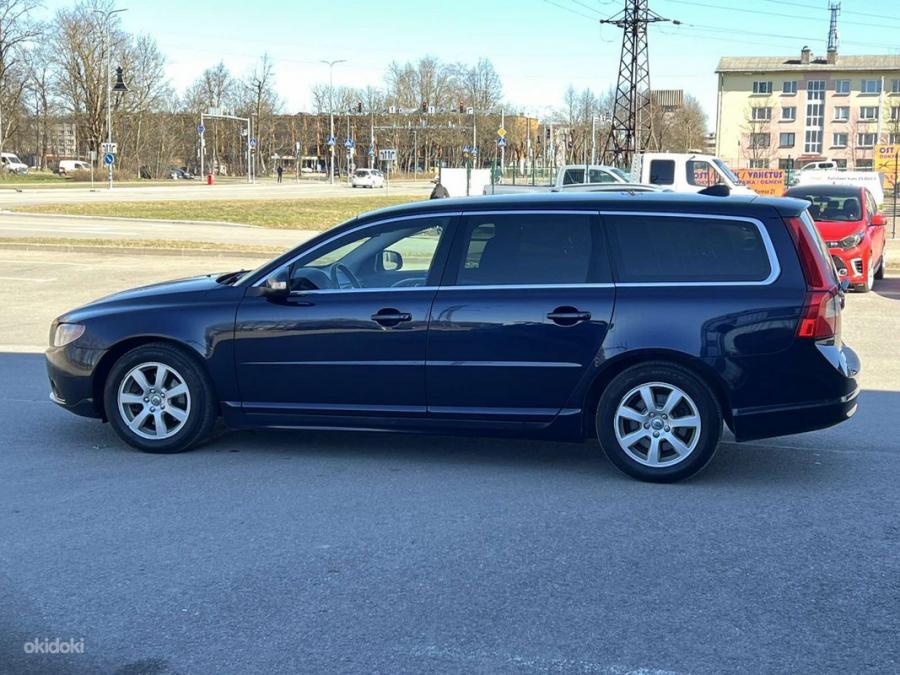 Blue Volvo V70 2010 in Narva, with an engine capacity of 1.60 L and mileage of 328 thousand km for 3999 €, photo 14 on AUTOMOTO.COM.LV