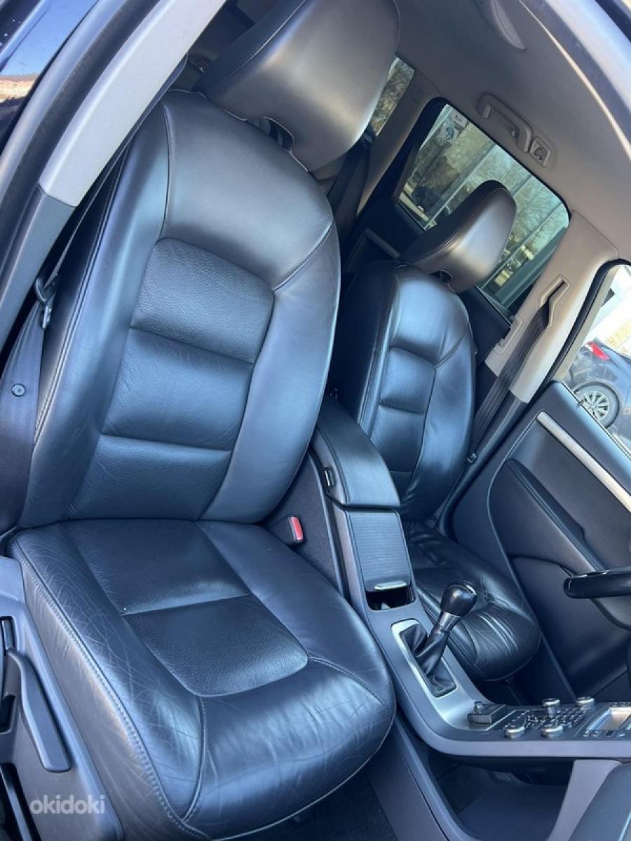 Blue Volvo V70 2010 in Narva, with an engine capacity of 1.60 L and mileage of 328 thousand km for 3999 €, photo 20 on AUTOMOTO.COM.LV