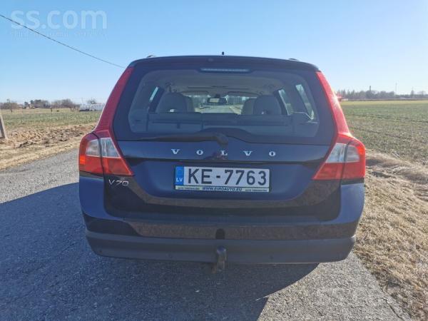 Zils Volvo V70 2010 Jelgava, ar dzinēja tilpumu 2.40 L un nobraukumu 293 tūkst. km par 3600 €, foto 6 vietnē AUTOMOTO.COM.LV
