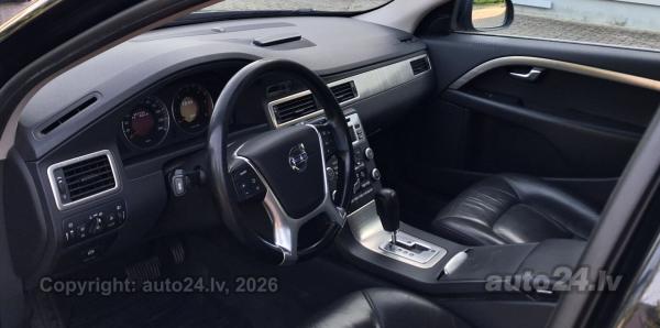Zils Volvo V70 2010 Paide, ar dzinēja tilpumu 2.40 L un nobraukumu 357 tūkst. km par 5650 €, foto 7 vietnē AUTOMOTO.COM.LV