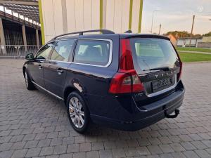 Blue Volvo V70 2010 in Raseiniai, with an engine capacity of 2.00 L and mileage of 287 thousand km for 3450 €, photo 6 on AUTOMOTO.COM.LV