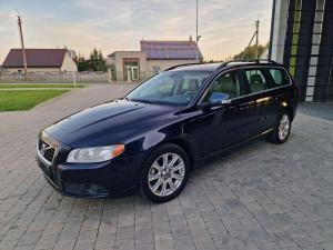 Blue Volvo V70 2010 in Raseiniai, with an engine capacity of 2.00 L and mileage of 287 thousand km for 3450 €, photo 7 on AUTOMOTO.COM.LV