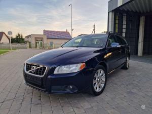 Blue Volvo V70 2010 in Raseiniai, with an engine capacity of 2.00 L and mileage of 287 thousand km for 3450 €, photo 9 on AUTOMOTO.COM.LV