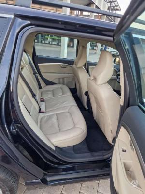 Blue Volvo V70 2010 in Raseiniai, with an engine capacity of 2.00 L and mileage of 287 thousand km for 3450 €, photo 11 on AUTOMOTO.COM.LV
