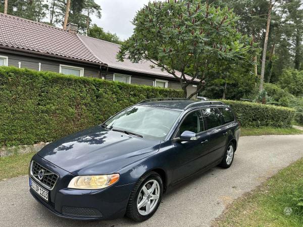 Zils Volvo V70 2010 Kauņa, ar dzinēja tilpumu 1.56 L un nobraukumu 146 tūkst. km par 4550 €, foto 2 vietnē AUTOMOTO.COM.LV